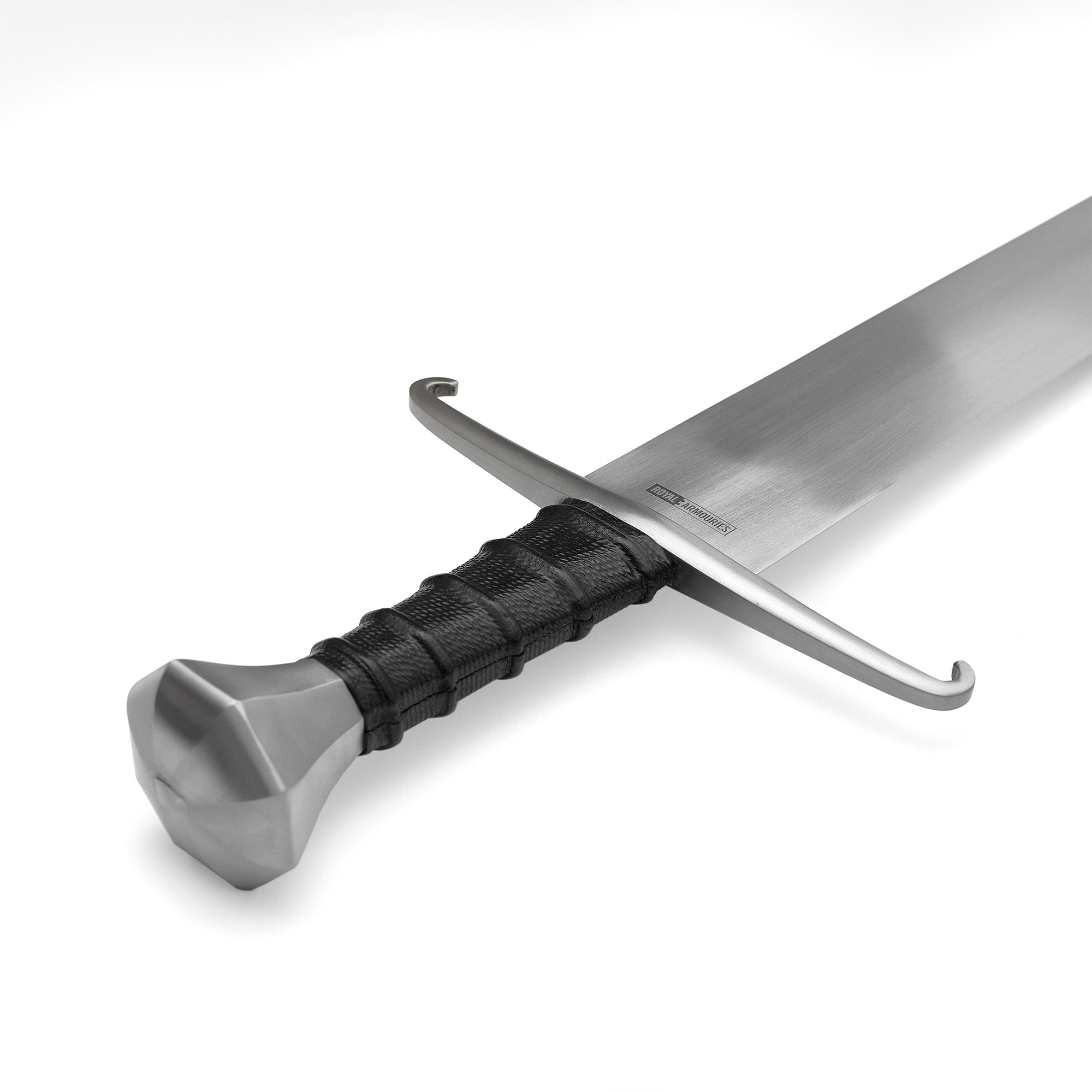 Royal Armouries Single-Edged Arming Sword – Royal Armouries Museum Shop
