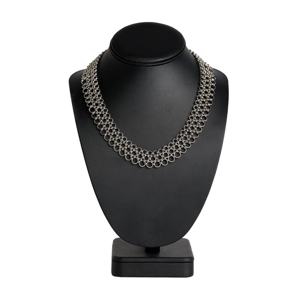 Japanese Chain Mail Weave Collar Necklace – Jewellery - Royal Armouries ...